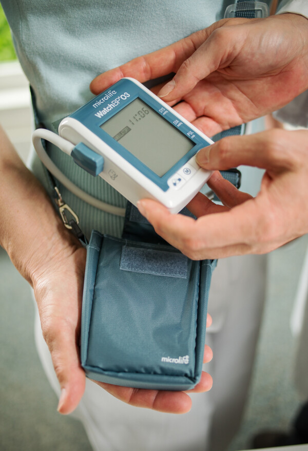 WatchBP O3 Ambulatory 24 hours Blood Pressure Monitor Microlife AG watchbp-o3-ambulatory-24-hours-blood-pressure-monitor-microlife-ag